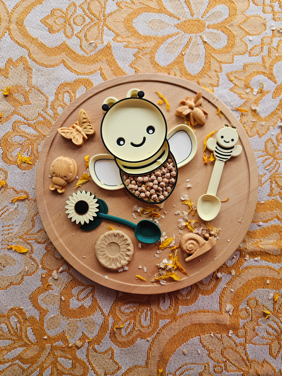 Large Bee Bio Tray – beadiebugplay